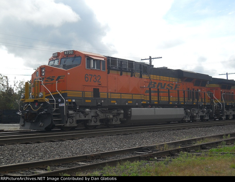 BNSF 6732